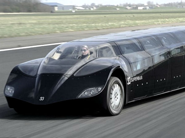 The Fastest Superbus In The World 250 Kmph | 250 किलोमीटर की रफ्तार से ...