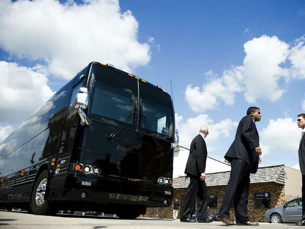 Barack Obama's Luxury Bus: Special Review | बराक ओबामा की लग्‍जरी बस ...