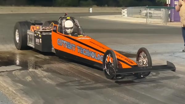 Electric Drag Race Car Created World Record: इस इलेक्ट्रिक ड्रैग रेस ...